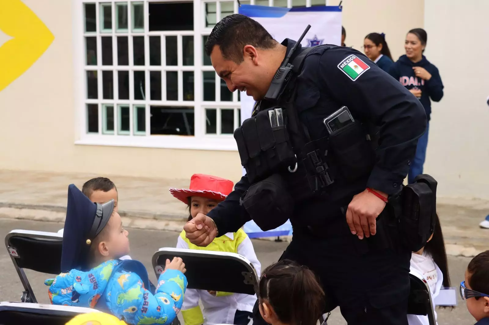 Participa policía de Zacatecas en día de las profesiones del colegio ...